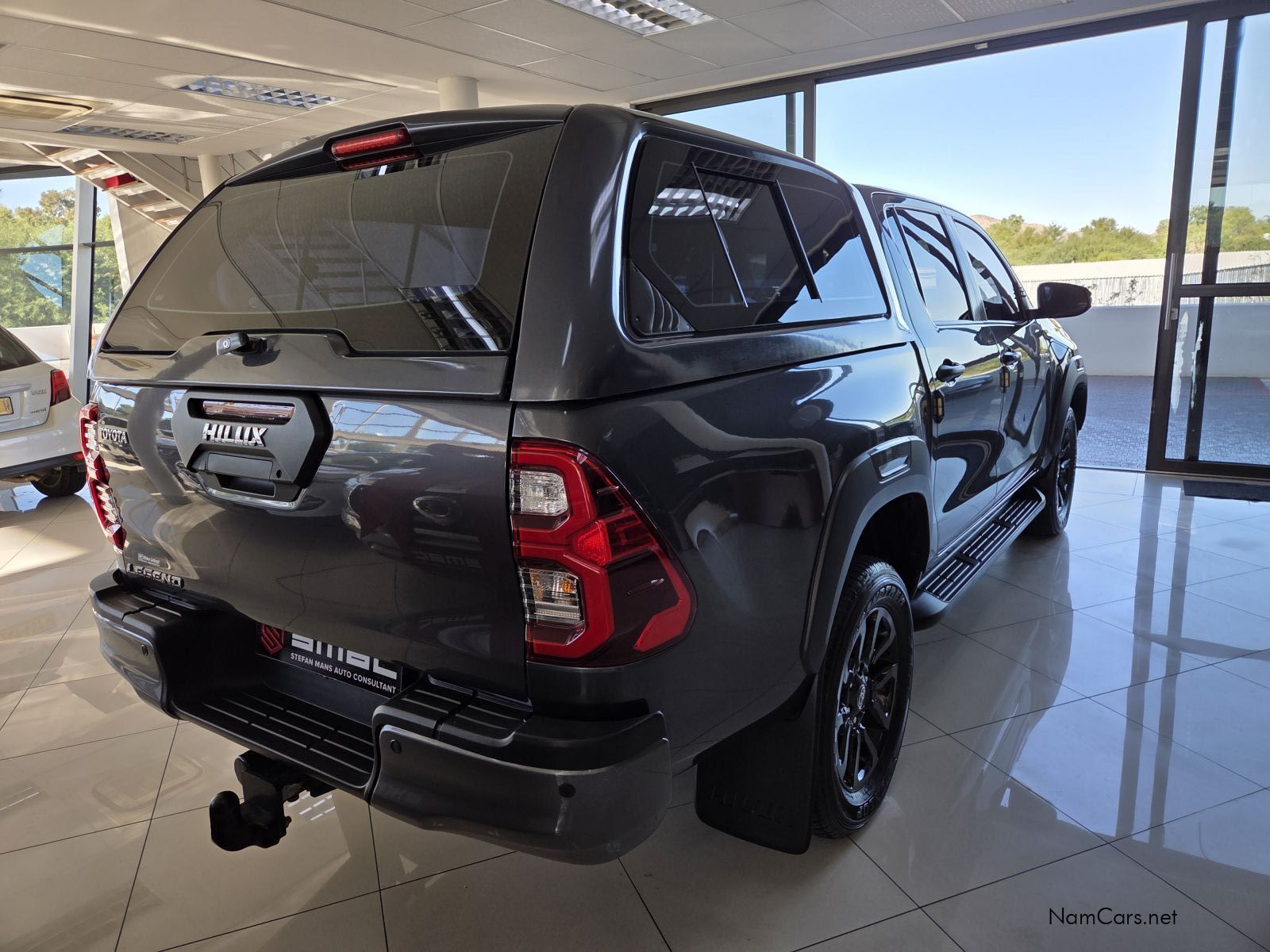 Used Toyota Hilux Legend 2.8 GD6 DC 2X4 AT | 2022 Hilux Legend 2.8 GD6 ...