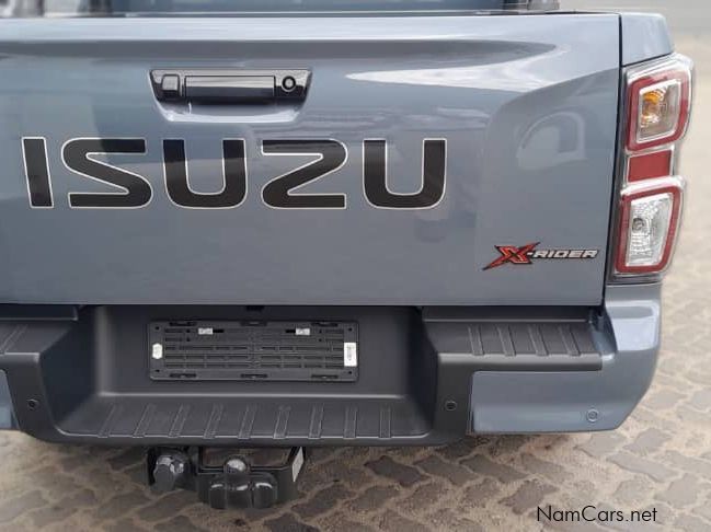 Brand new Isuzu 1.9 D-Max LS 4x4 AT X-Rider Namibia | Automatic | New ...