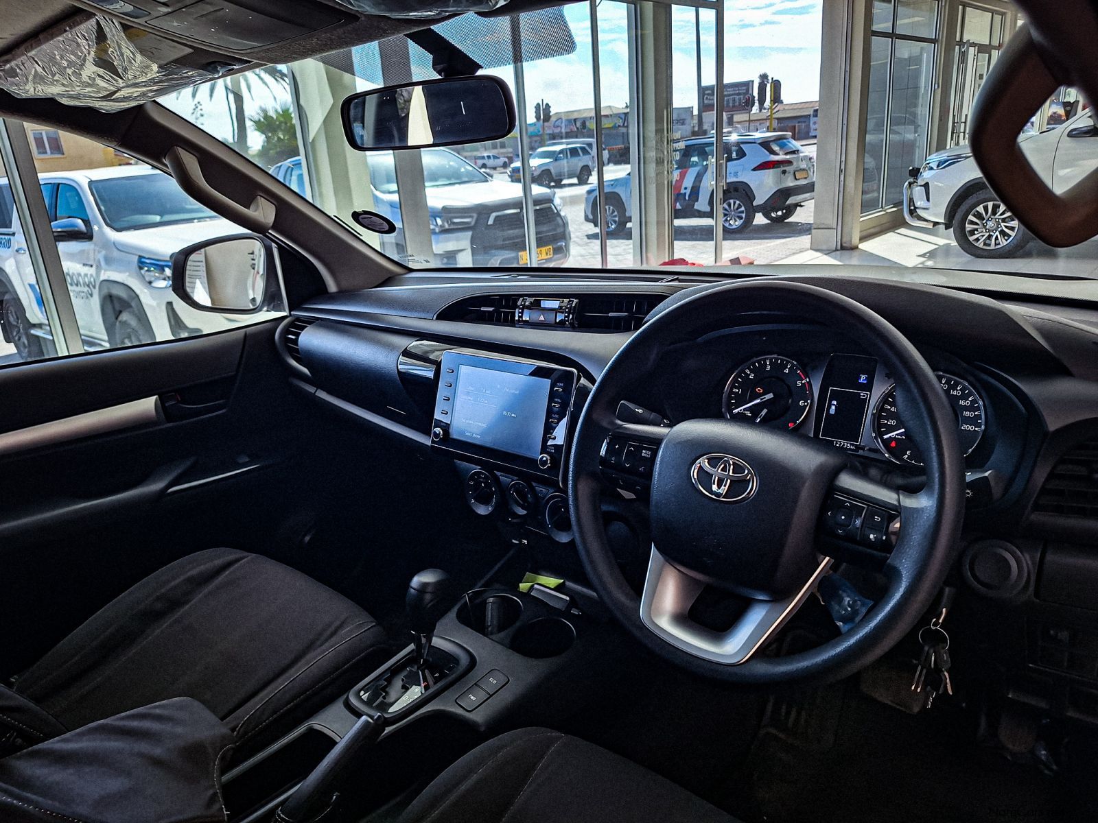 Used Toyota Hilux Raider XC 2.4 RB 2x4 AT | 2024 Hilux Raider XC 2.4 RB ...