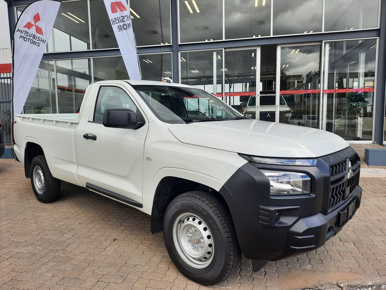 Brand new Mitsubishi TRITON GL SINGLE CAB 4x4 Namibia | Manual | New ...